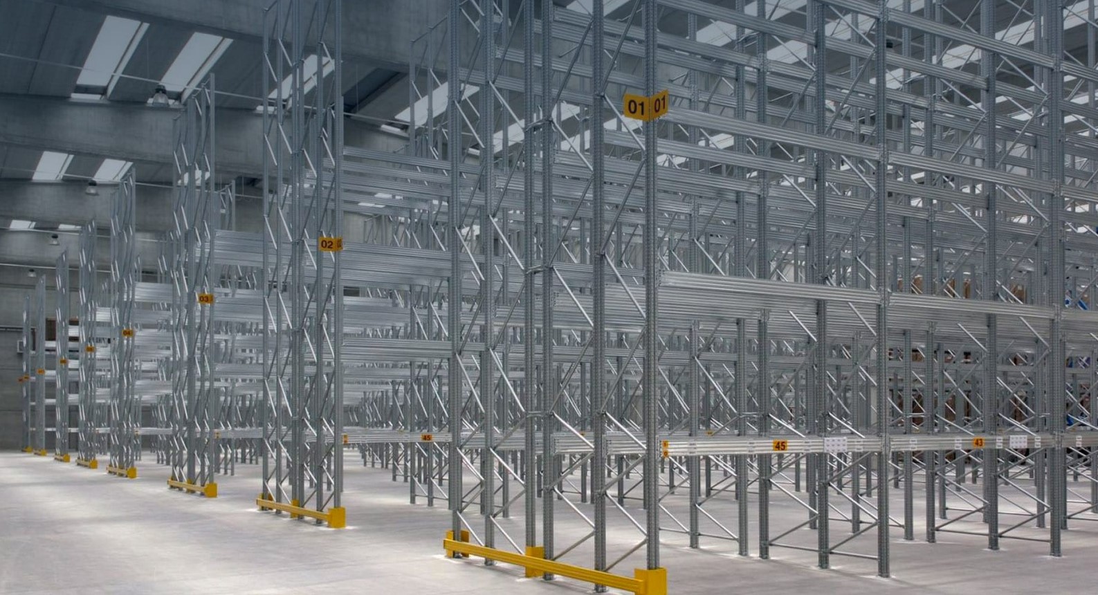 Dynamic Analysis in the Design of Shelving Systems